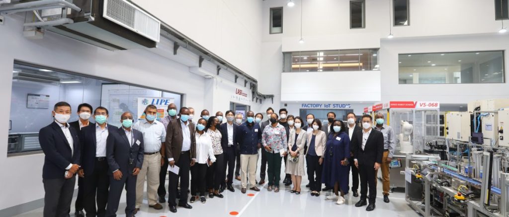 อธิบดีกรมการอุตสาหกรรมฯ กระทรวงอุตสาหกรรม สาธารณรัฐเคนยา และคณะฯ เข้าเยี่ยมชม SIMTEC LEARNING ...