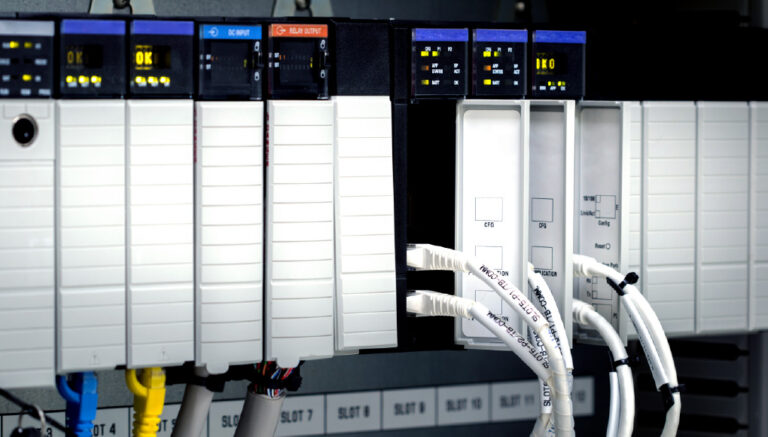 Beginner's Guide - พื้นฐาน PLC สำคัญอย่างไรสำหรับโรงงาน?